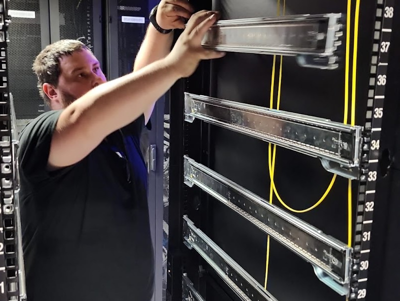 Data Center Decommissioning - Destroy Drive | Data Destruction